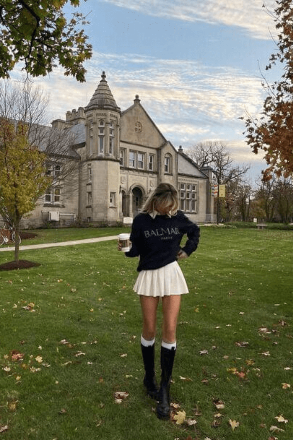 23 Soft Girl Aesthetic Outfit Ideas That Look Insanely Cute