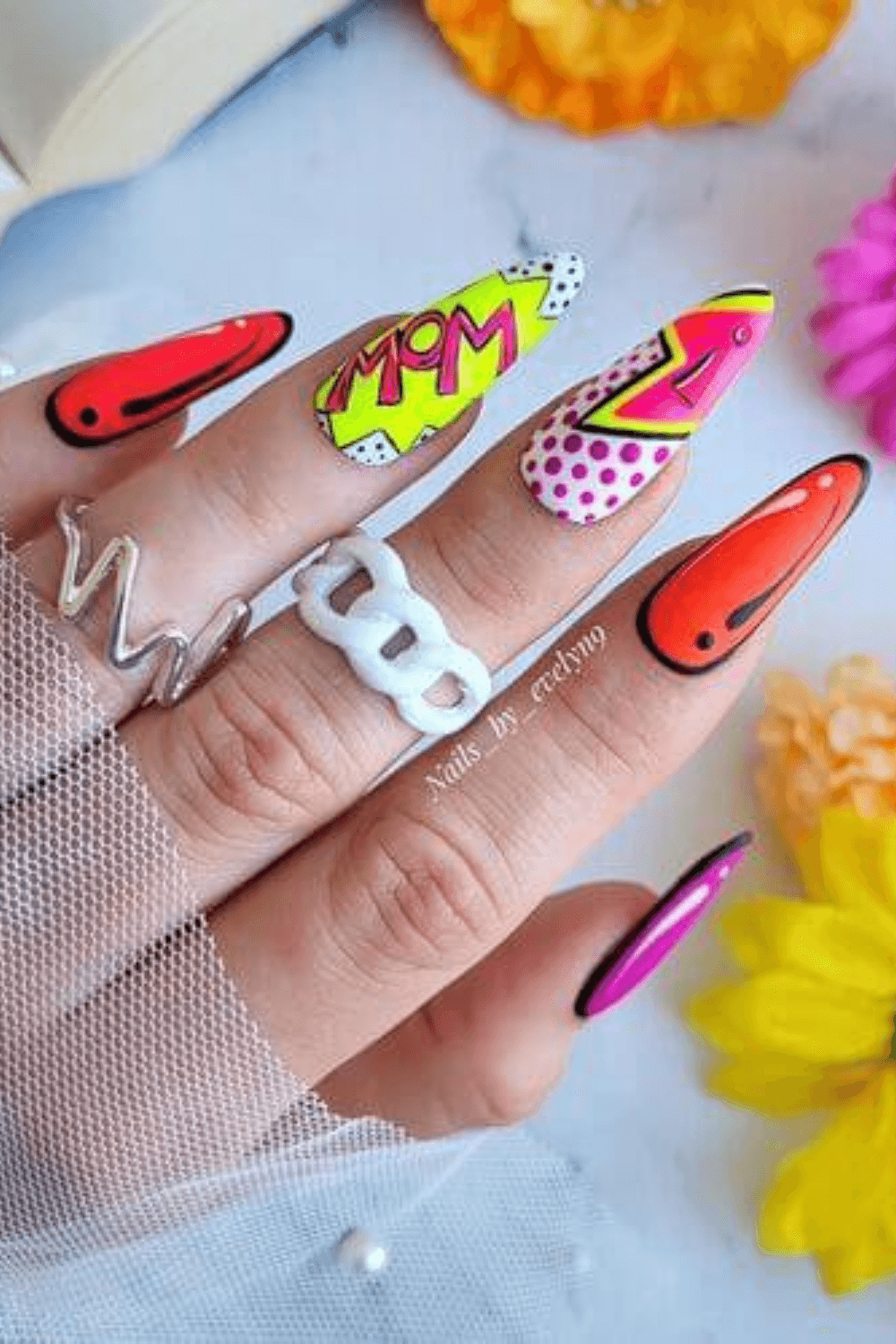 25 Comic Book Nail Ideas That Look Insanely Trendy