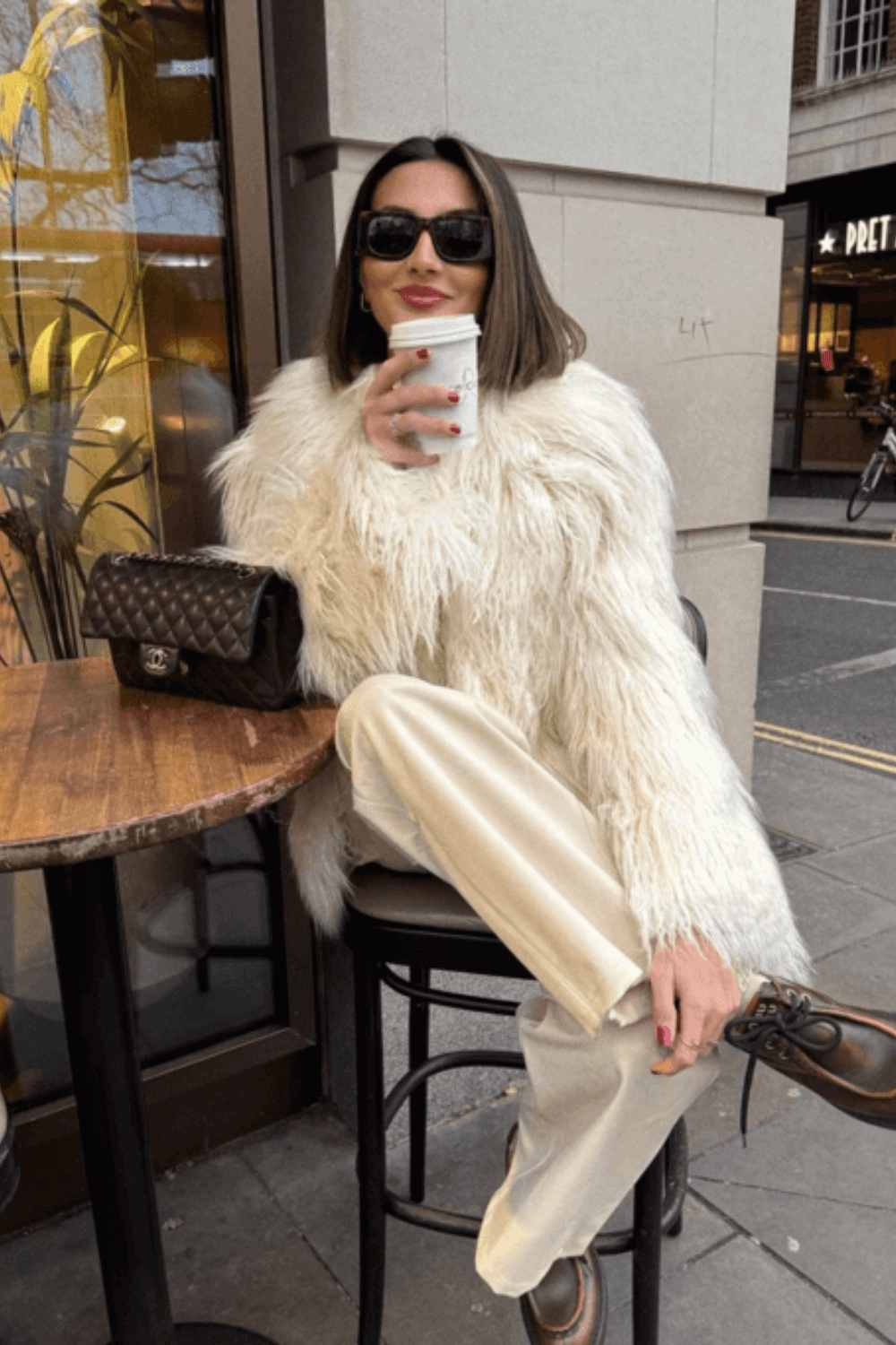 23 Coffee Date Outfit Ideas That Are Stylish & Comfy