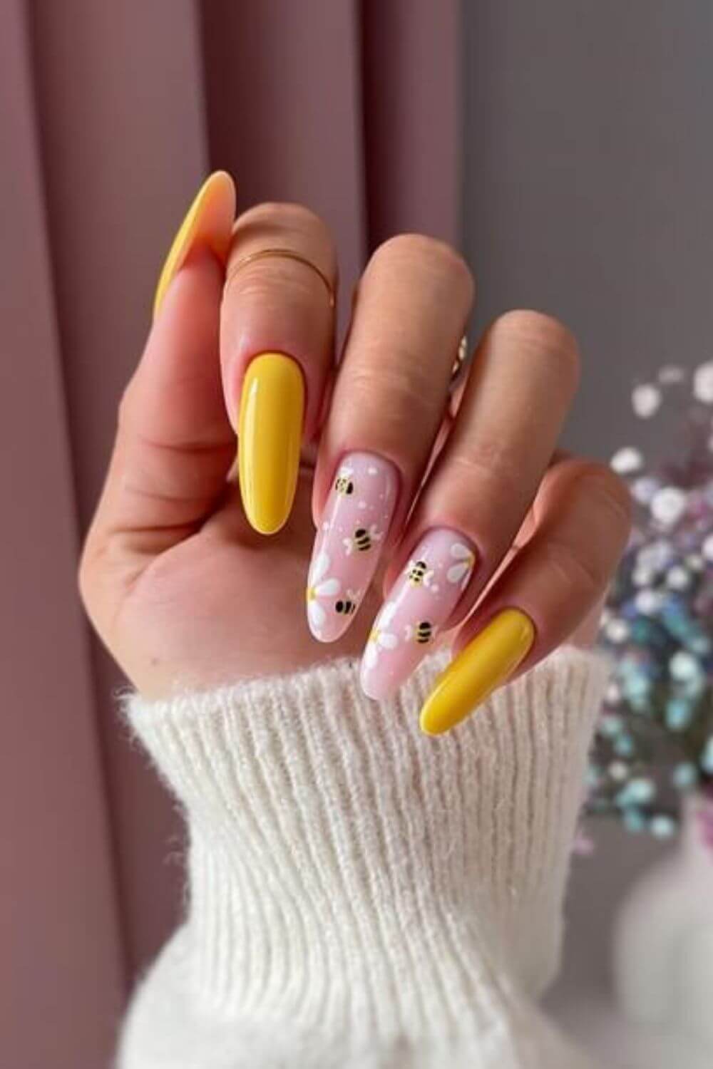 26 Insanely Cute Yellow Nail Designs For This Summer