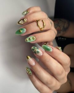 26 Eye-Catching Concert Nails That Are A Stunning Work Of Art