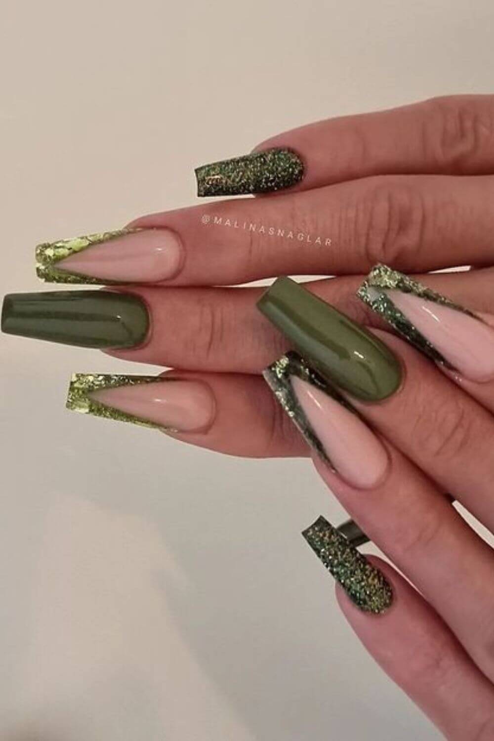 27 Gorgeous Green Nails To Try For Your Next Manicure