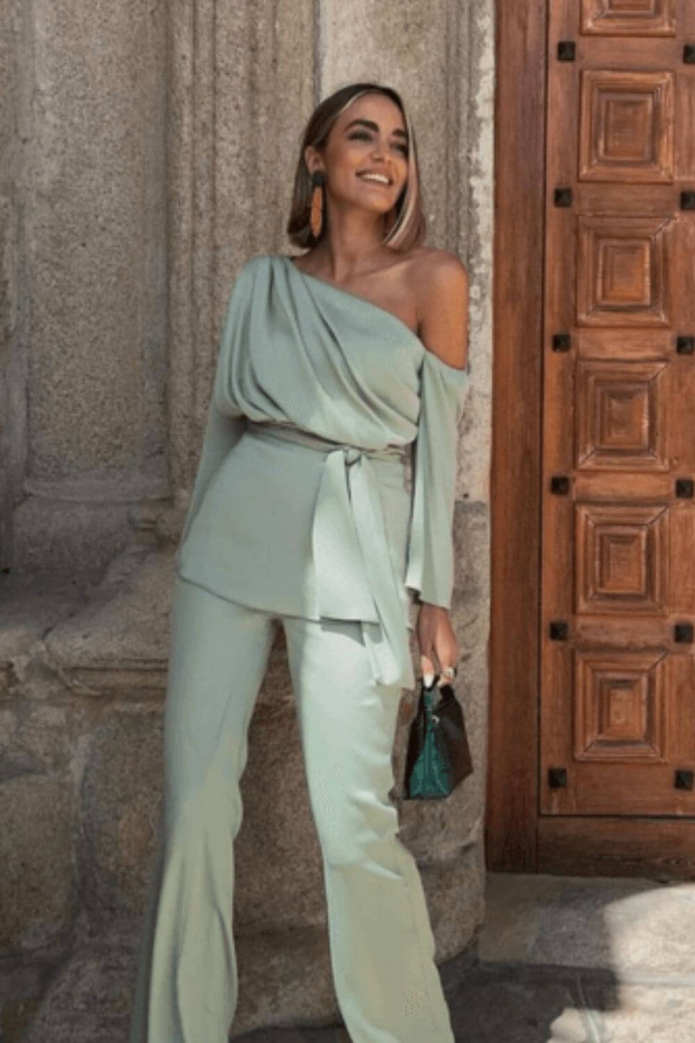 28 Gorgeous Wedding Guest Outfit Ideas That Slay