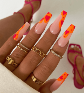 25 Stunning Two Color Nails Design Ideas To Copy Now